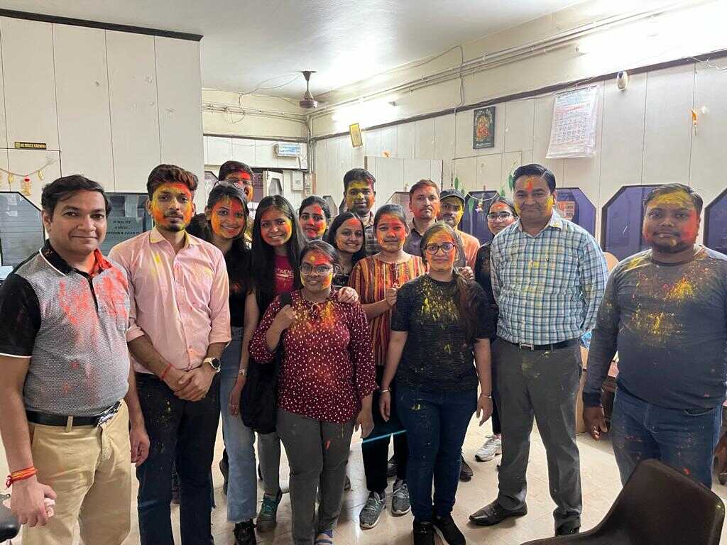 M/s VINOD KUMAR GUPTA & ASSOCIATES